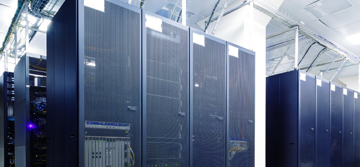 How to Improve Data Center Sustainability and Lower Carbon Emissions ...