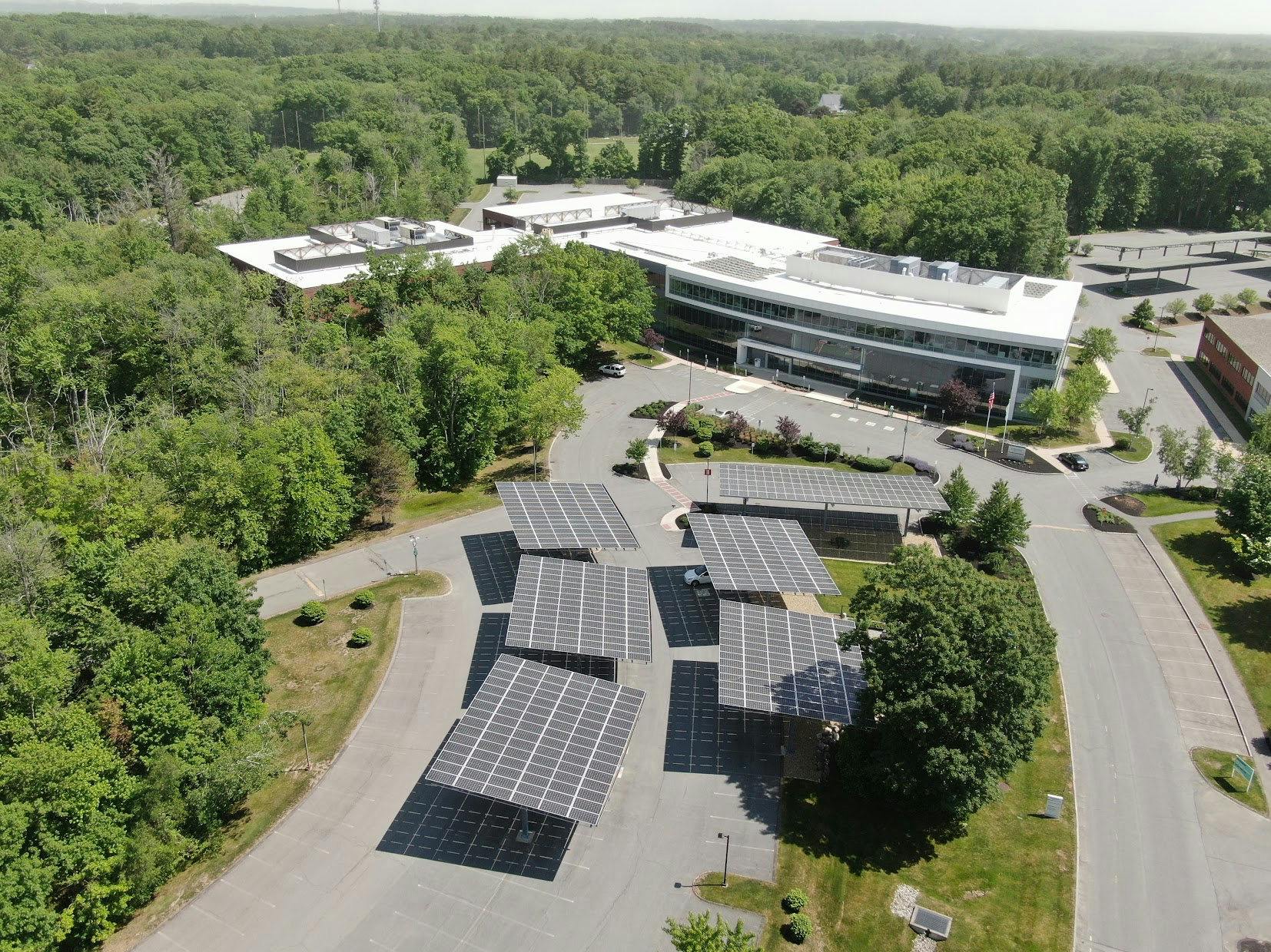 Schneider Electric Adds Data Center and Microgrid Testing Labs to ...